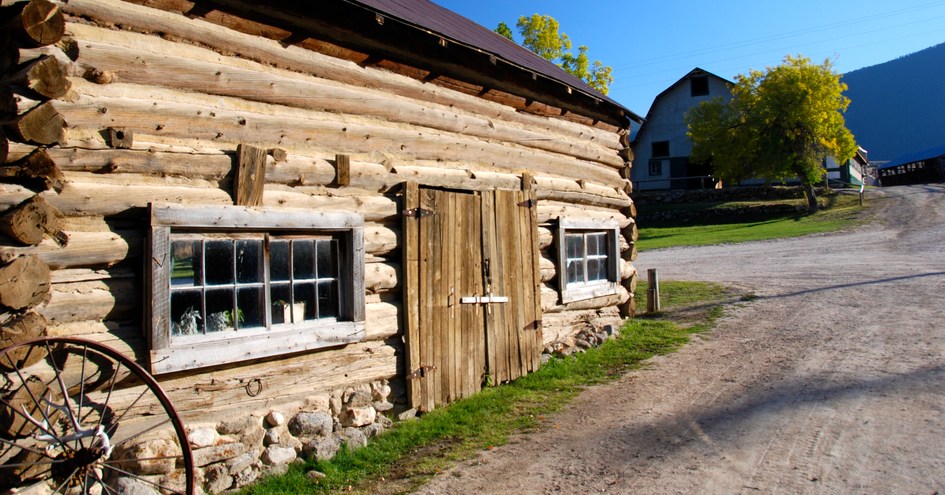 HF Bar Ranch in Saddlestring, WY - Lodge & Ranch Deals
