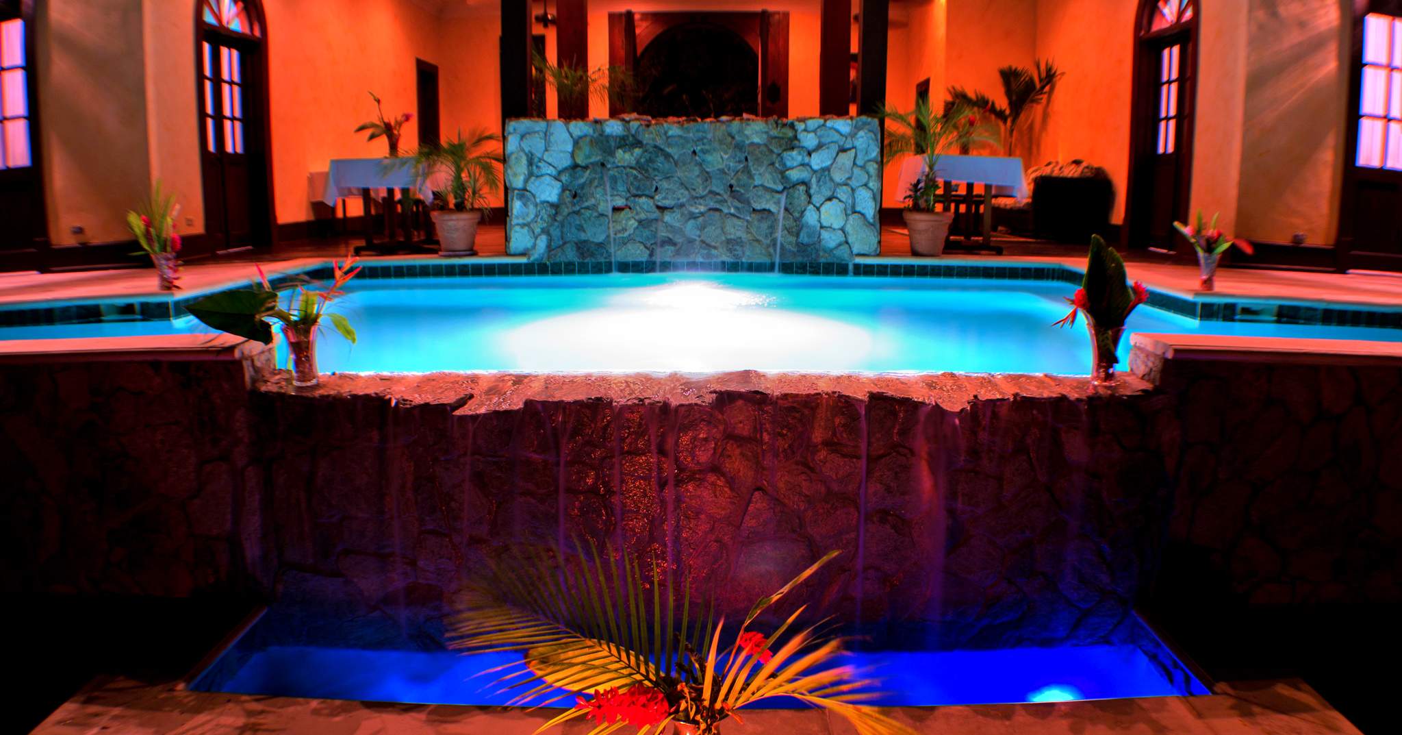 Mahogany Hall Luxury Boutique Resort in San Ignacio, Belize - Inn Deals