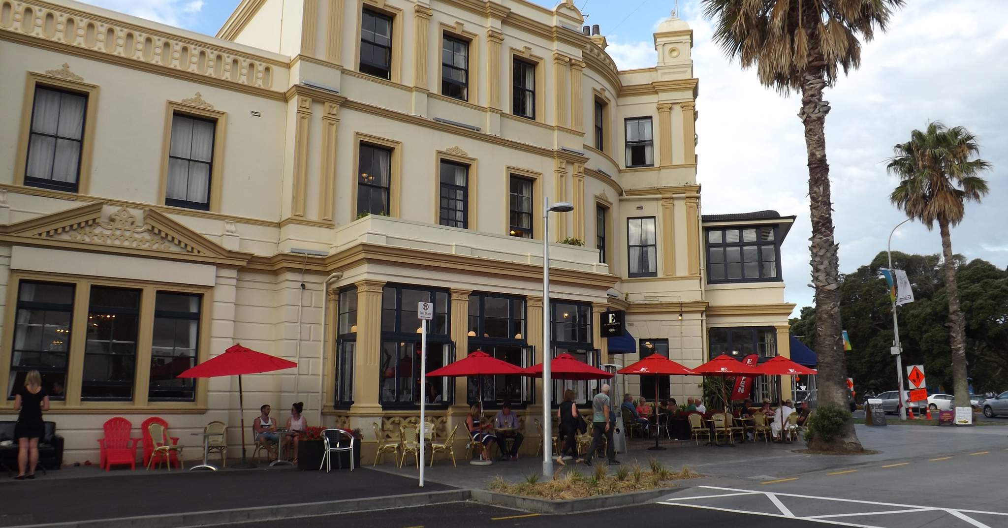 Esplanade Hotel in Auckland, New Zealand