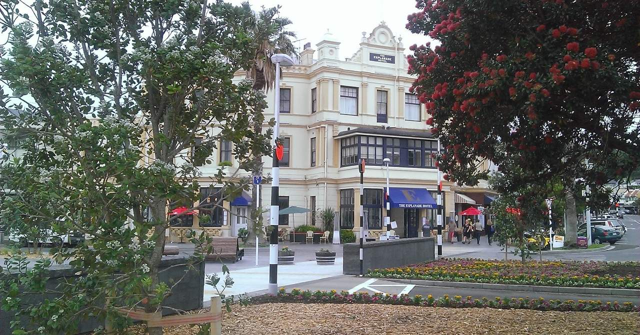 Esplanade Hotel in Auckland, New Zealand