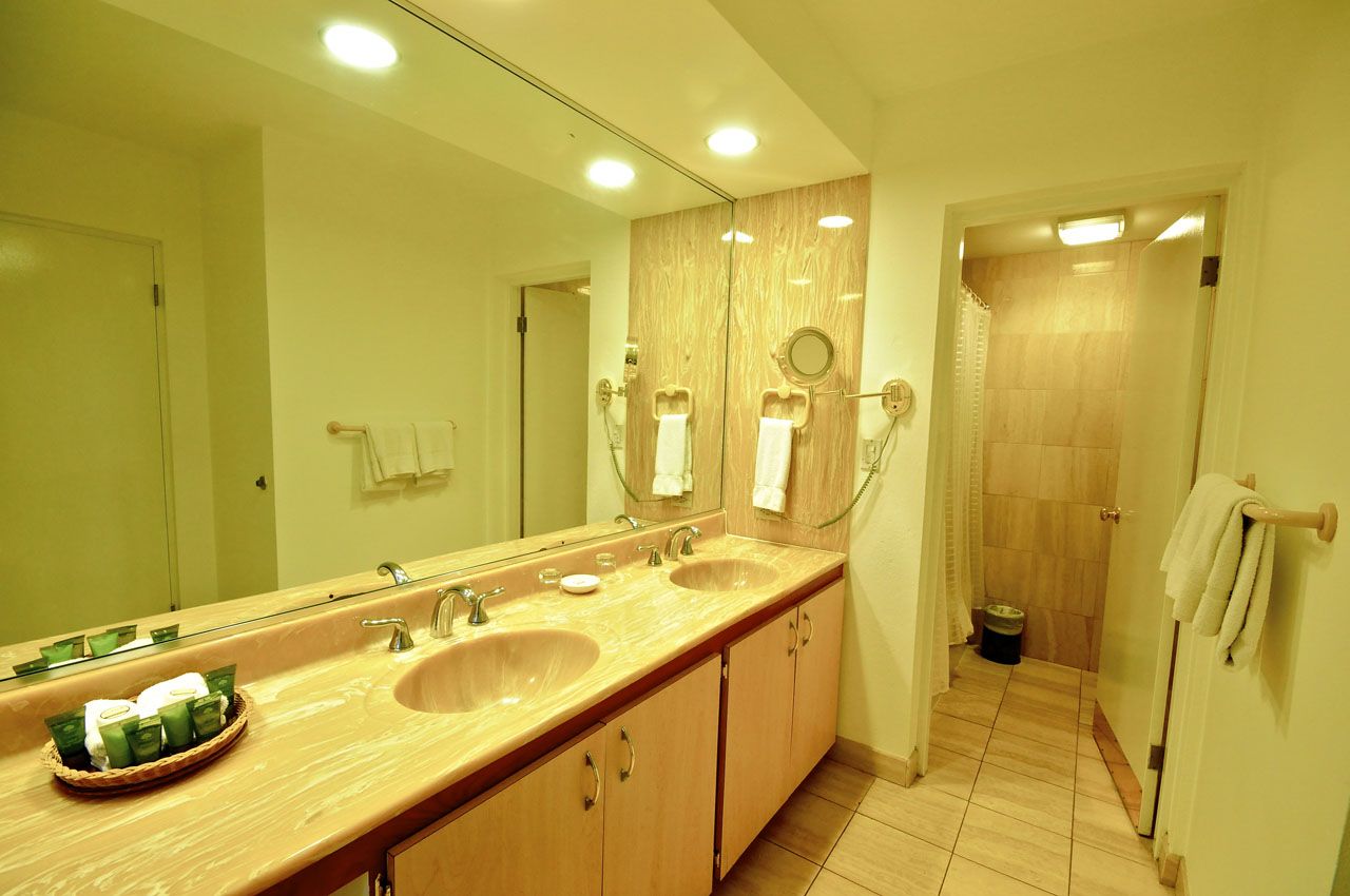 Fourways Inn & Cottage Colony in Paget, Bermuda