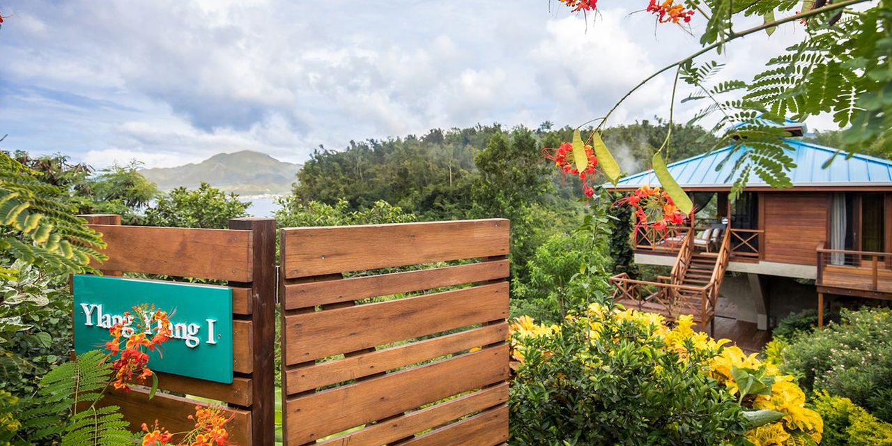 Secret Bay in Portsmouth, Dominica