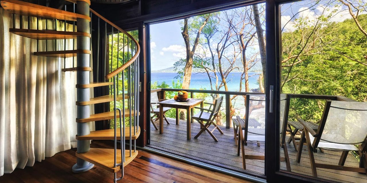 Secret Bay in Portsmouth, Dominica