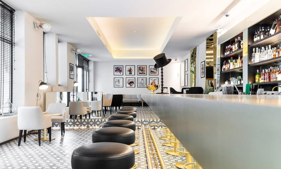 Hotel Infante Sagres in Porto, Portugal